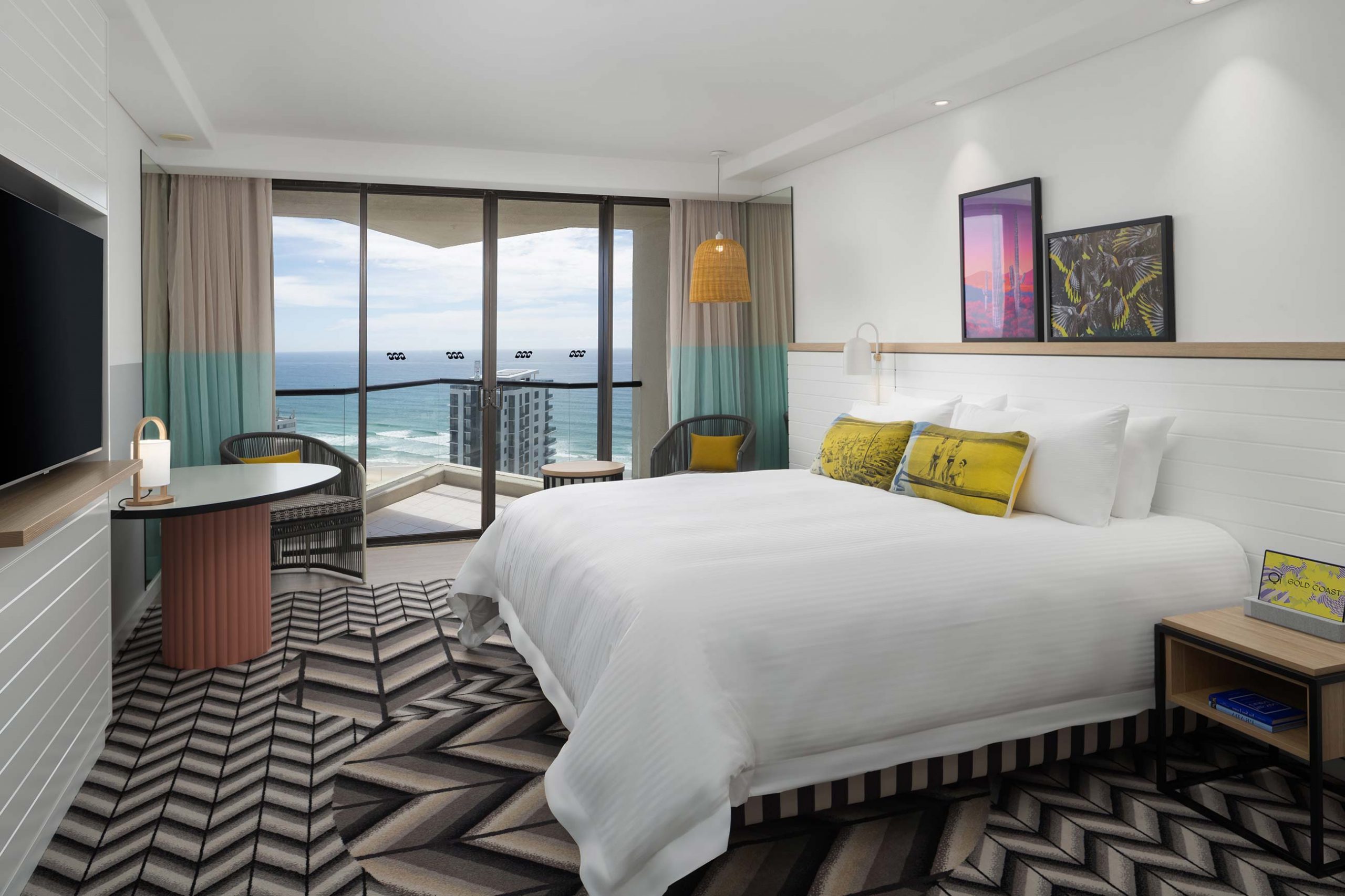 QT Deluxe Ocean View King | QT Gold Coast